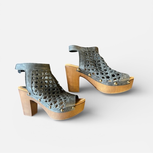 Sbicca | Shoes | Sbicca Charcoal Outlast Mules With Wooden Heel | Poshmark